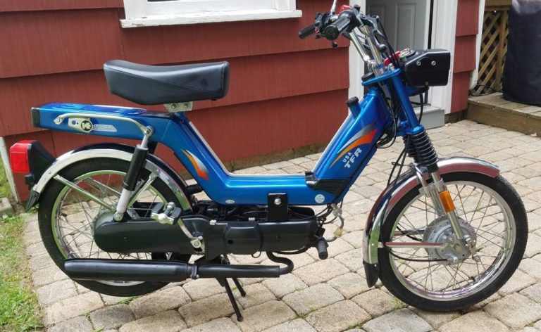 Kinetic Mopeds « Myrons Mopeds