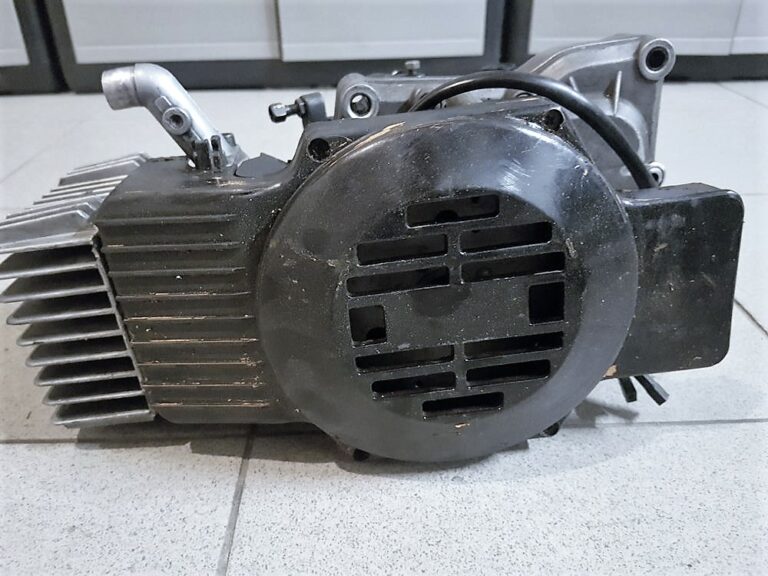 Minarelli V1 « Myrons Mopeds