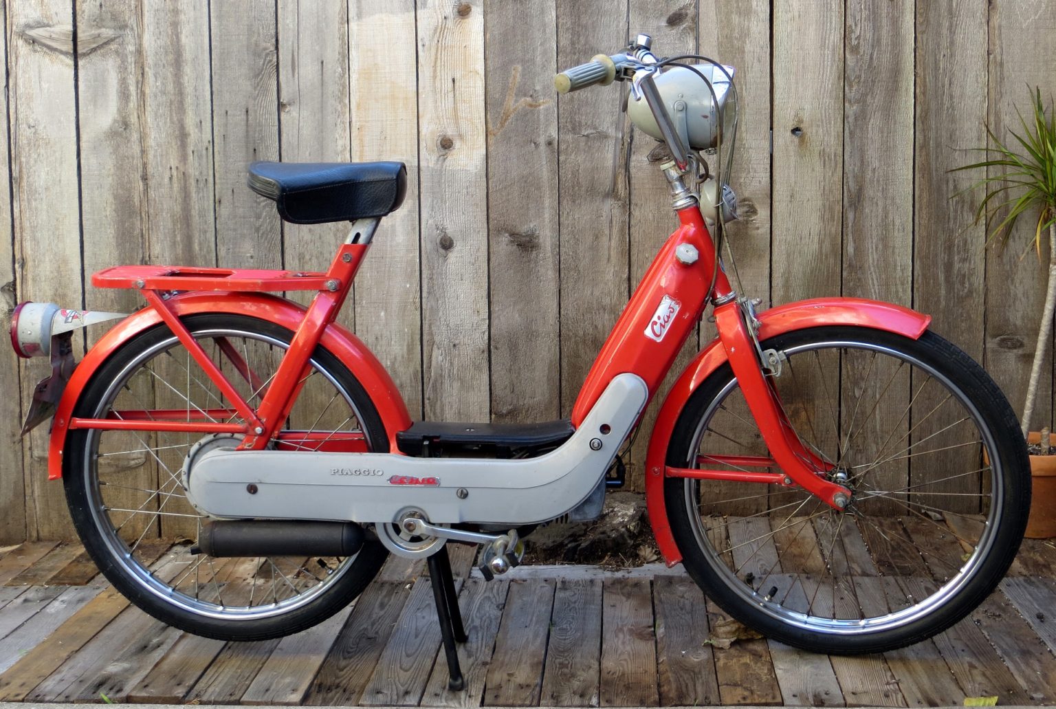 Vespa (Piaggio) Models « Myrons Mopeds